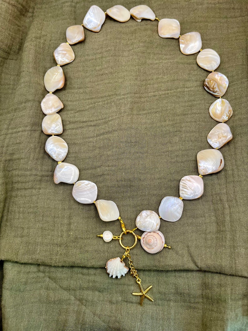 The Large Shell Necklace - Etsy
