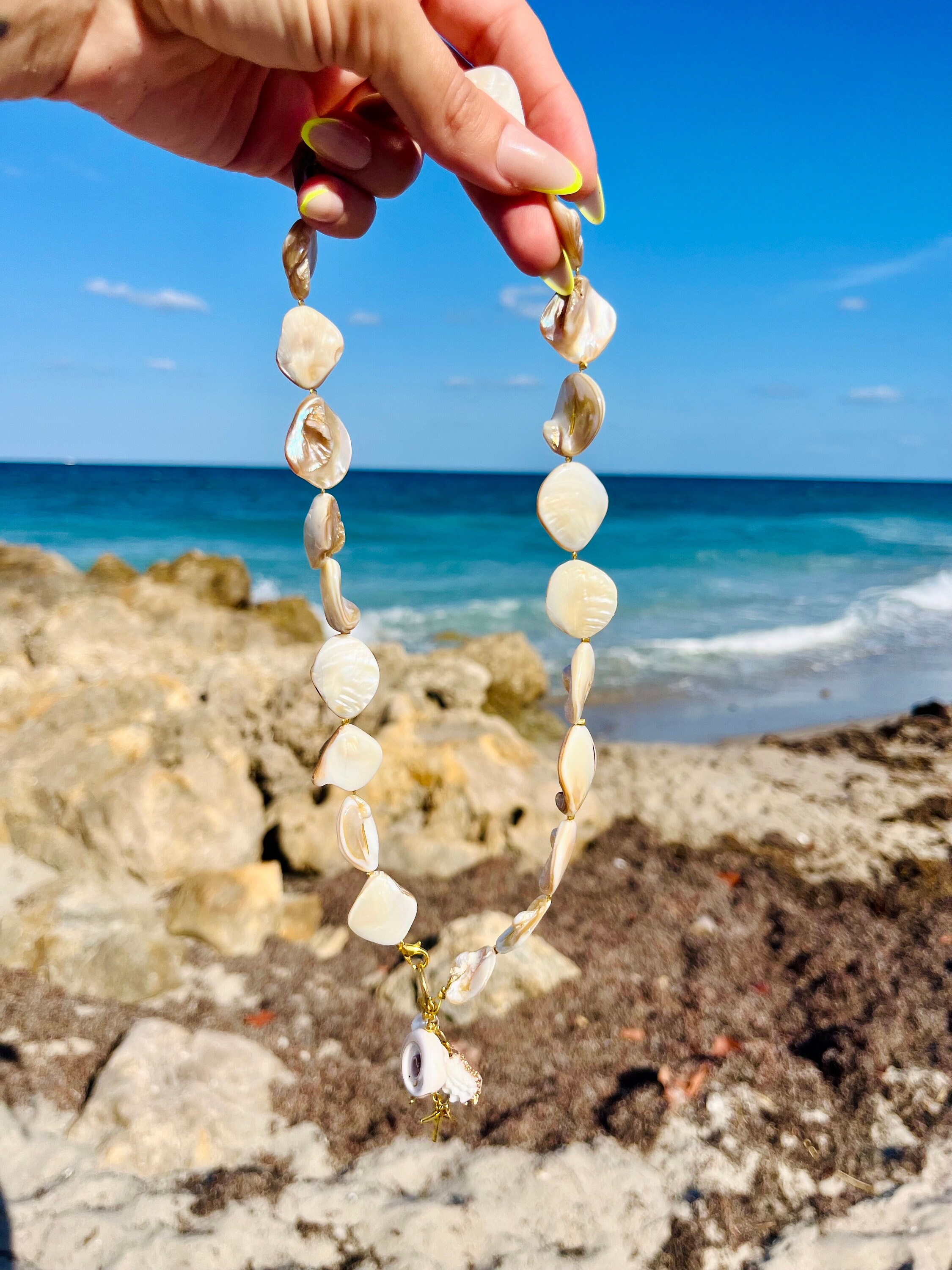 The Large Shell Necklace - Etsy