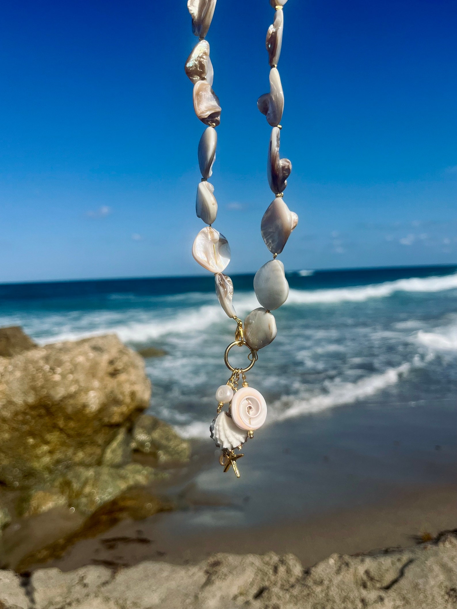 The Large Shell Necklace - Etsy