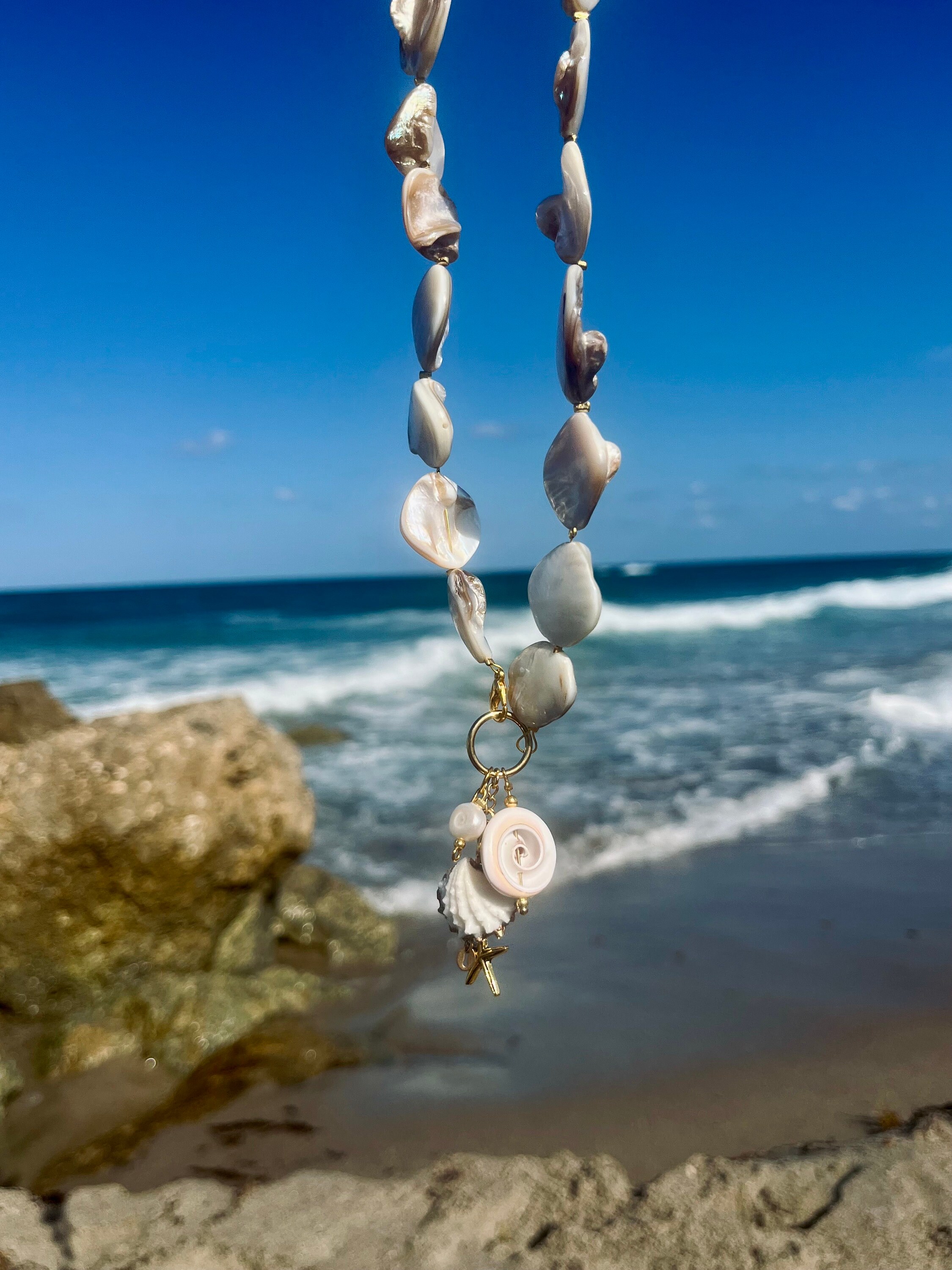 The Large Shell Necklace - Etsy