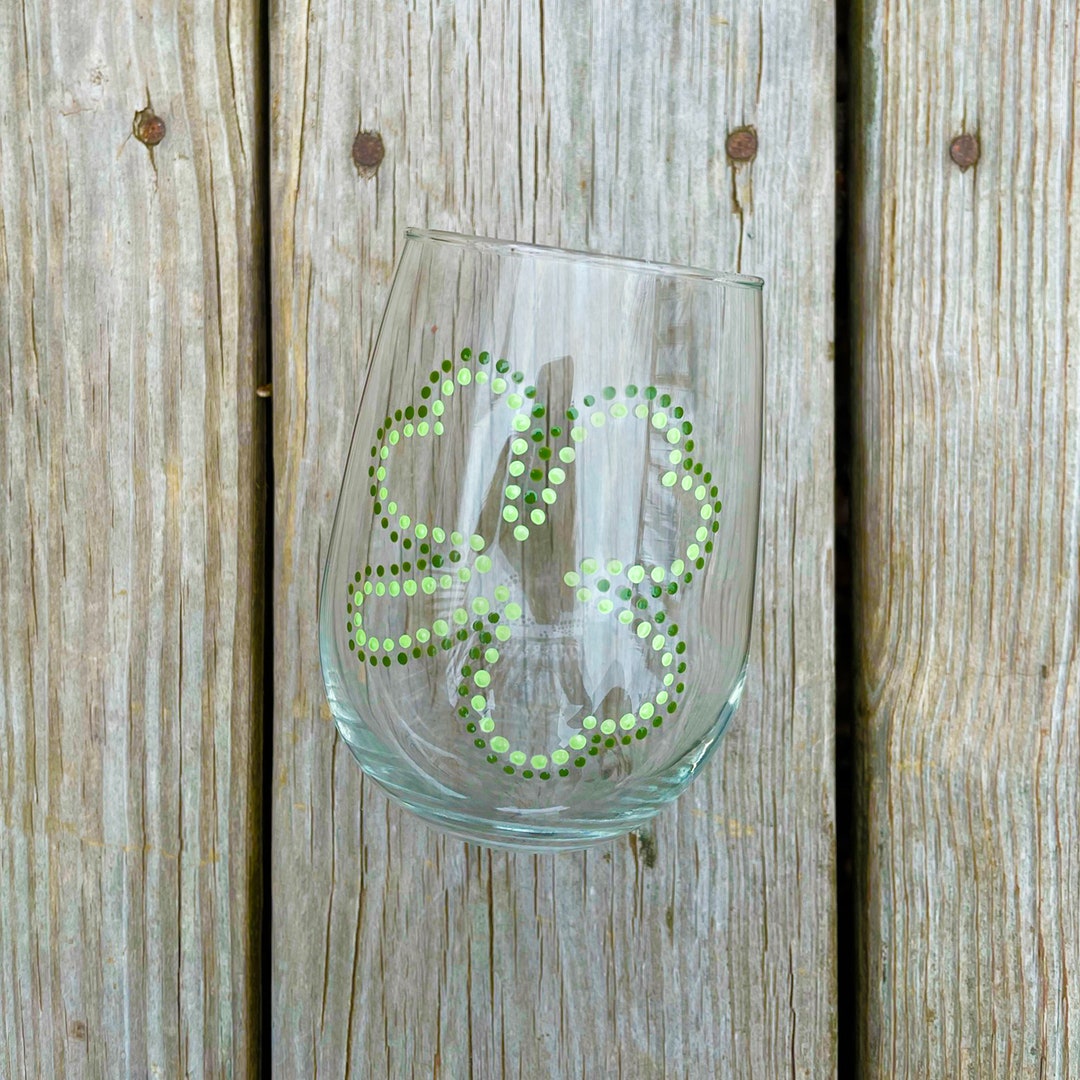 Hand Painted Shamrock Stemless Wine Glass: St. Patrick's Day Decor - Etsy