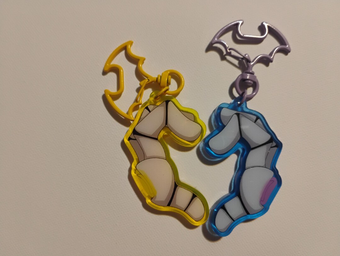 Uzi and N Couple Keychain - Etsy