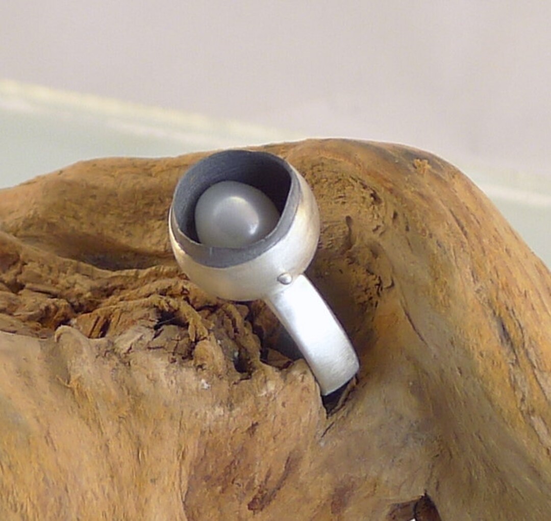 Oxidized Sterling Silver Orb Ring With Large Freshwater Pearl - Etsy