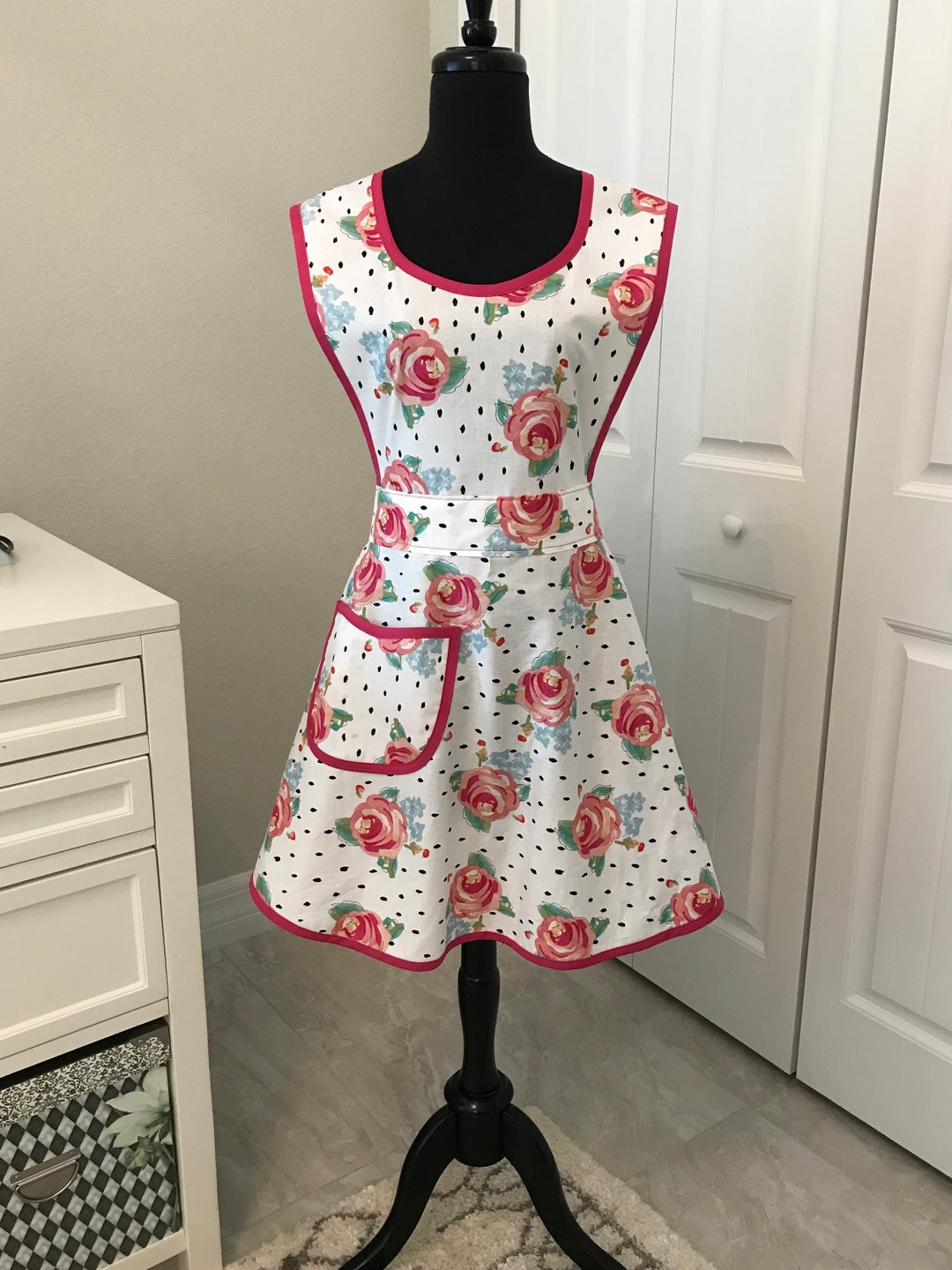 Shabby Chic Vintage Inspired Apron in Watercolor Roses and Dots Rose ...