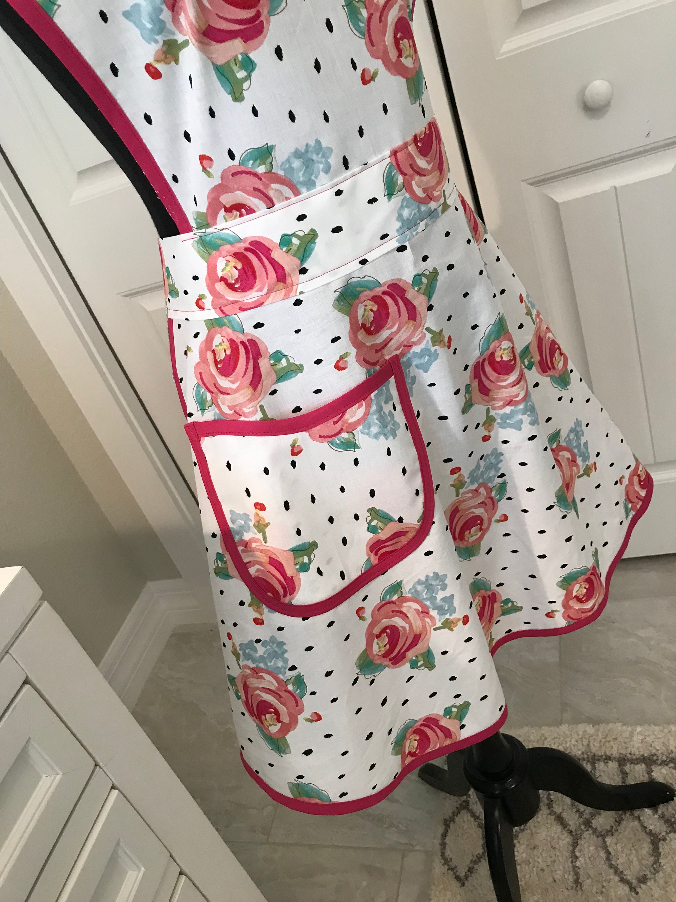 Shabby Chic Vintage Inspired Apron in Watercolor Roses and Dots Rose ...