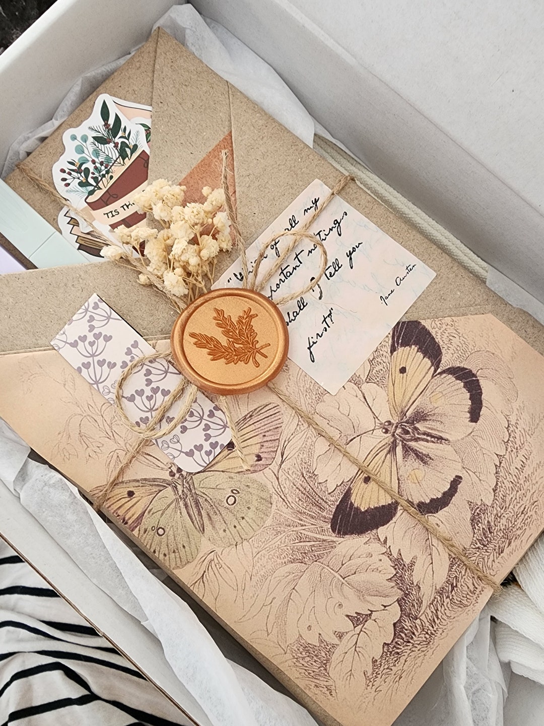 Blind Date With a Book With Extras, Gift for Book Lovers, Custom Gift ...