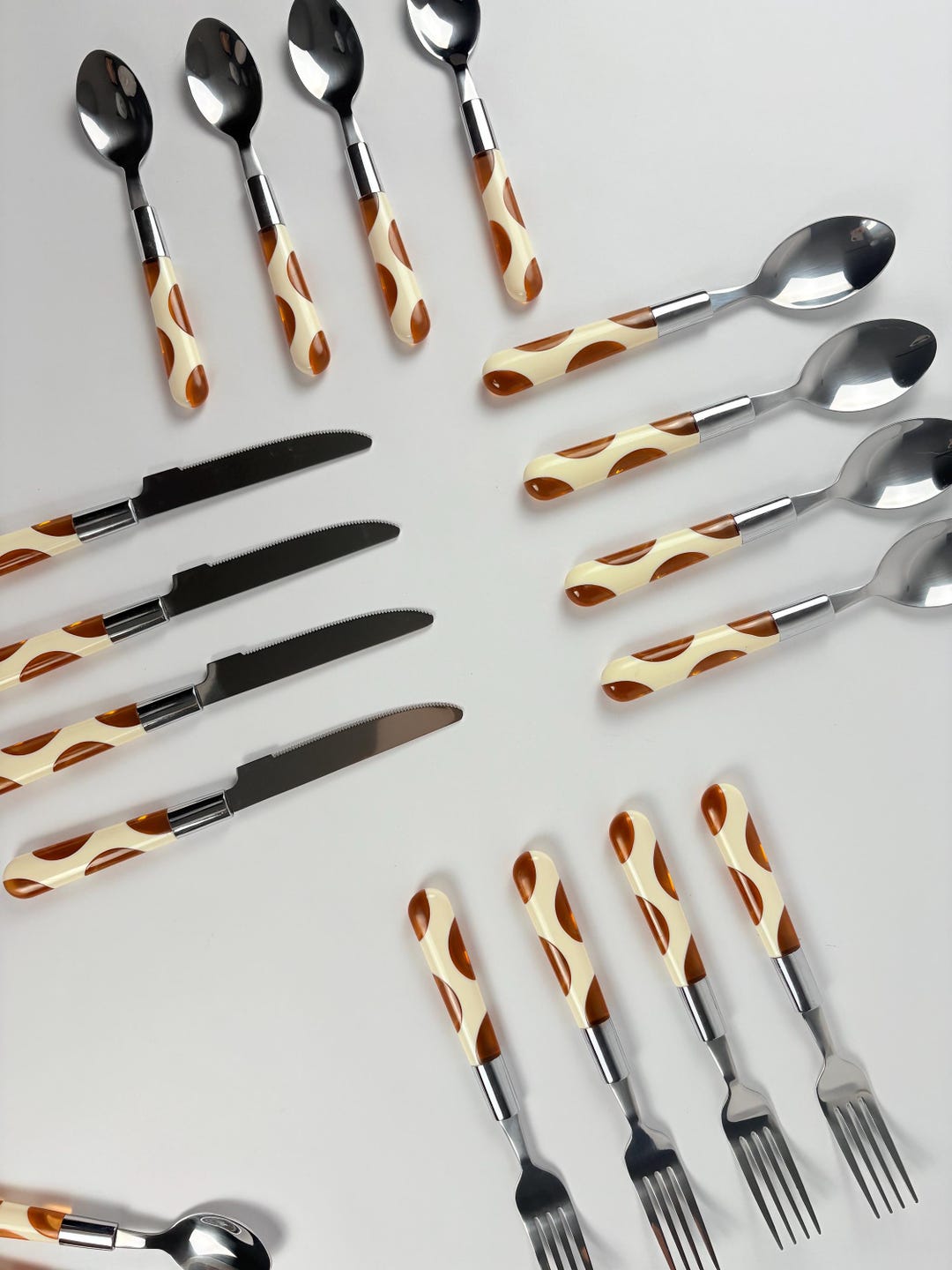 Vintage Inox Polka Dot Flatware Set for 8 - 32 Pieces - White ...