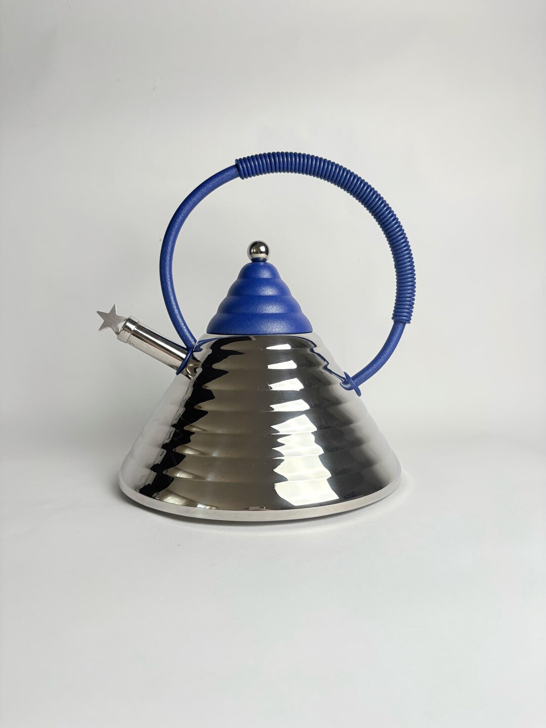 Italian Memphis Design Whistling Kettle: Stella Marina Sgarbi, 1980s ...