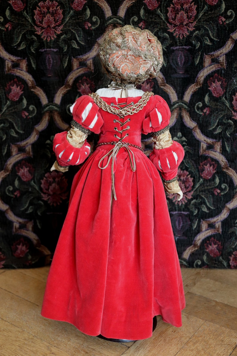 ARTEMISIA Wooden Handcarved Renaissance Doll "margaretha" ANNO 1520 ...