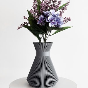 3D Printed Vase: Modern Minimalist Home Decor Centerpiece - Etsy