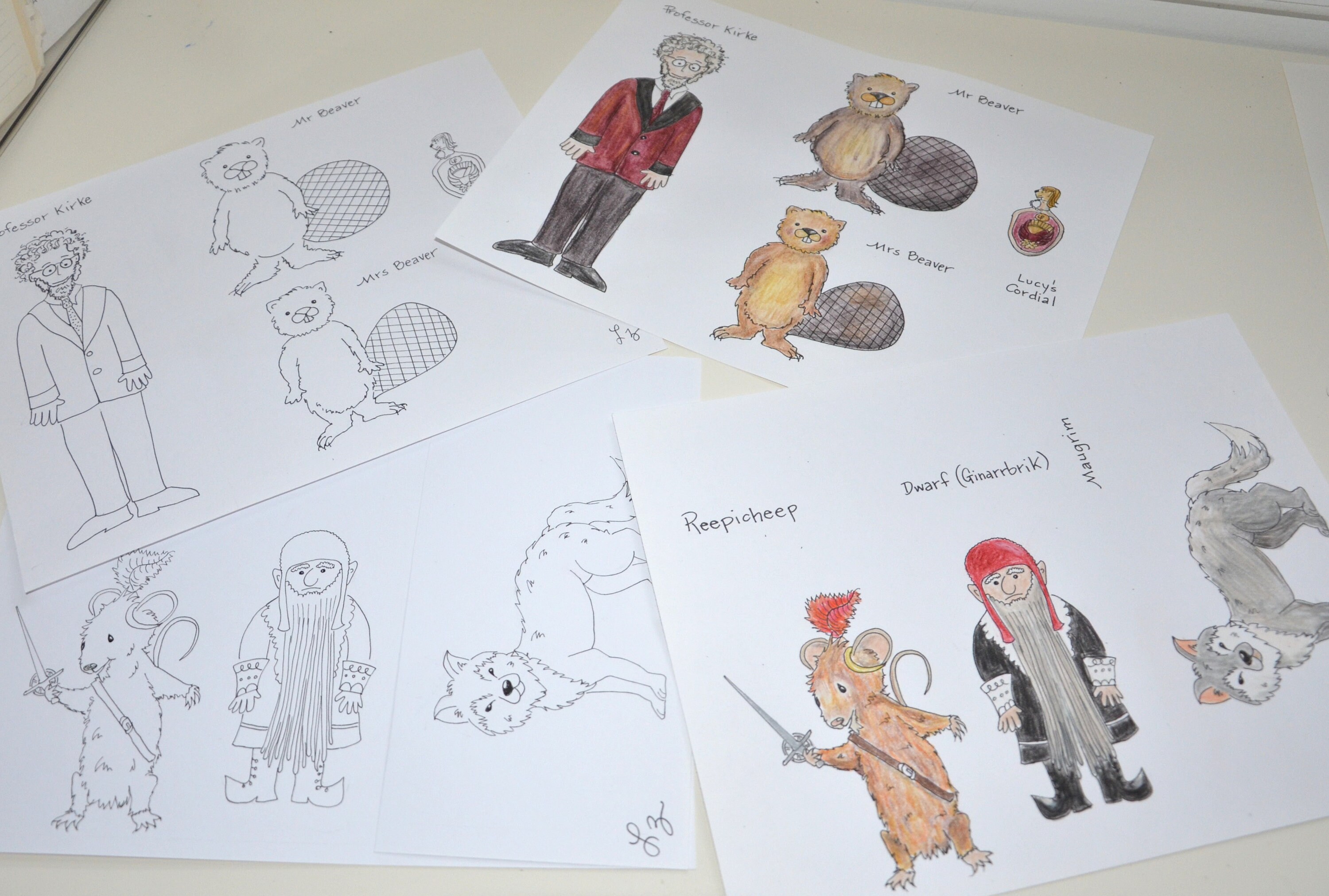 NARNIA Lion Witch Wardrobe Printable Characters in COLOR + OUTLINES ...