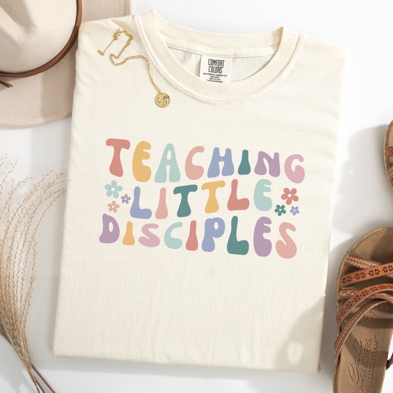 Personalized Teaching Little Disciples Retro T-shirt. Bible Study or ...