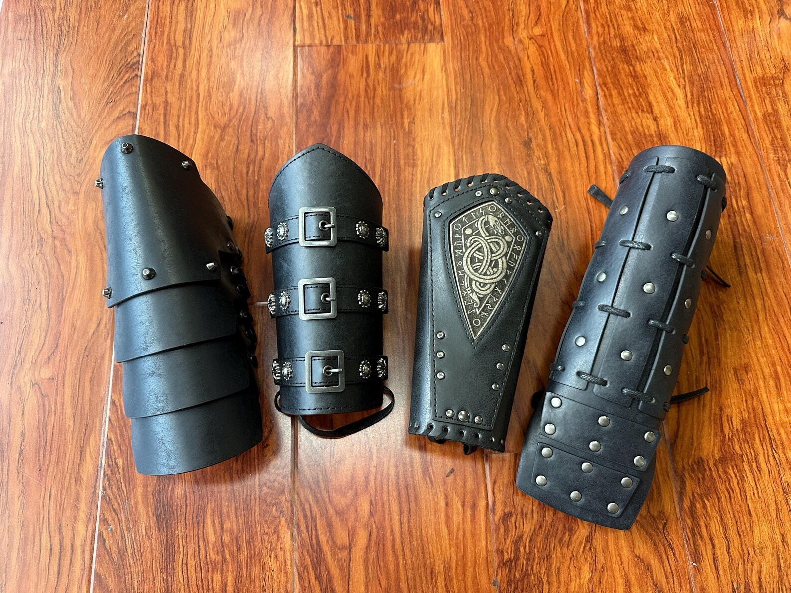 1 Pair Medieval Armor Bracer, Black Viking Arm Guard, Cosplay Armor ...