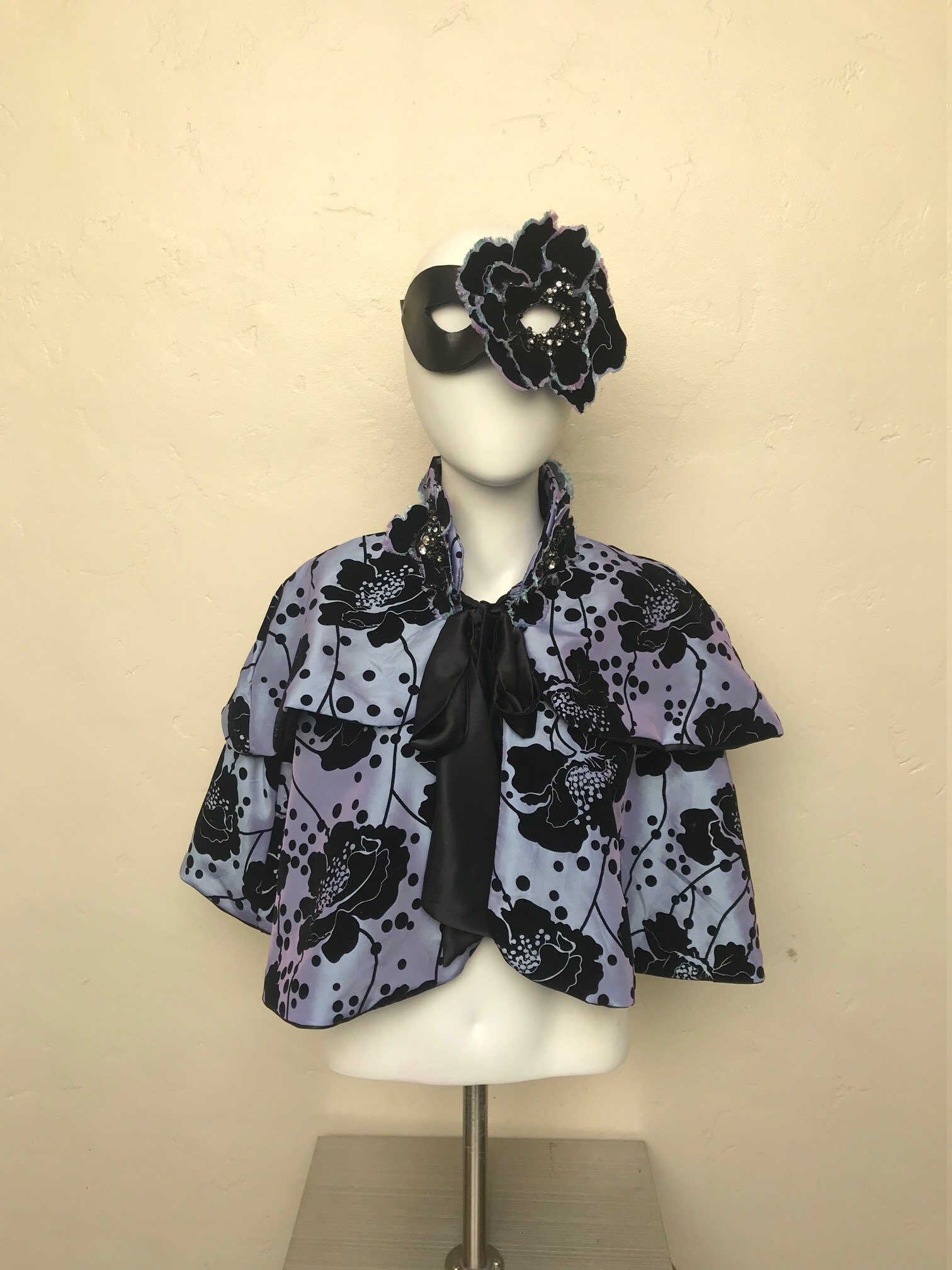 Midnight Blooms -blue & Black Silk Taffeta Capelet and Mask Set ...