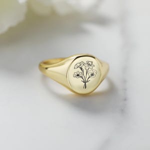 Personalized Birth Flower Ring, Custom Engraved Signet Oval Ring ...