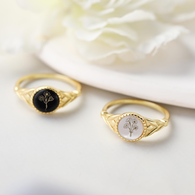Personalized Birth Flower Signet Ring: Black Agate, Sterling Silver - Etsy