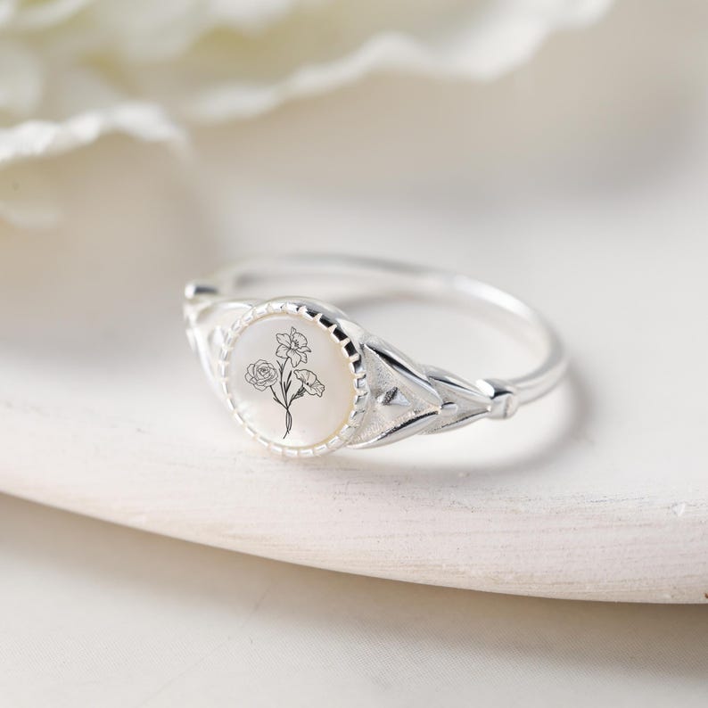 Personalized Birth Flower Signet Ring: Black Agate, Sterling Silver - Etsy