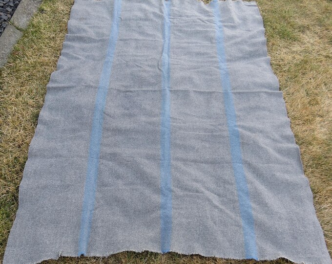 Vintage GREY Wool WW2 Australian Army Blanket With Light BLUE Stripes ...