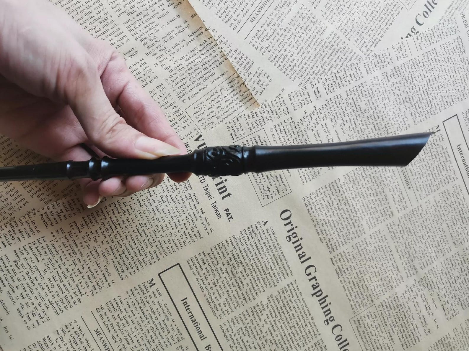 Hand-carved Wooden Wands | Handmade Magic Wand | Witch's Wand | Unique ...