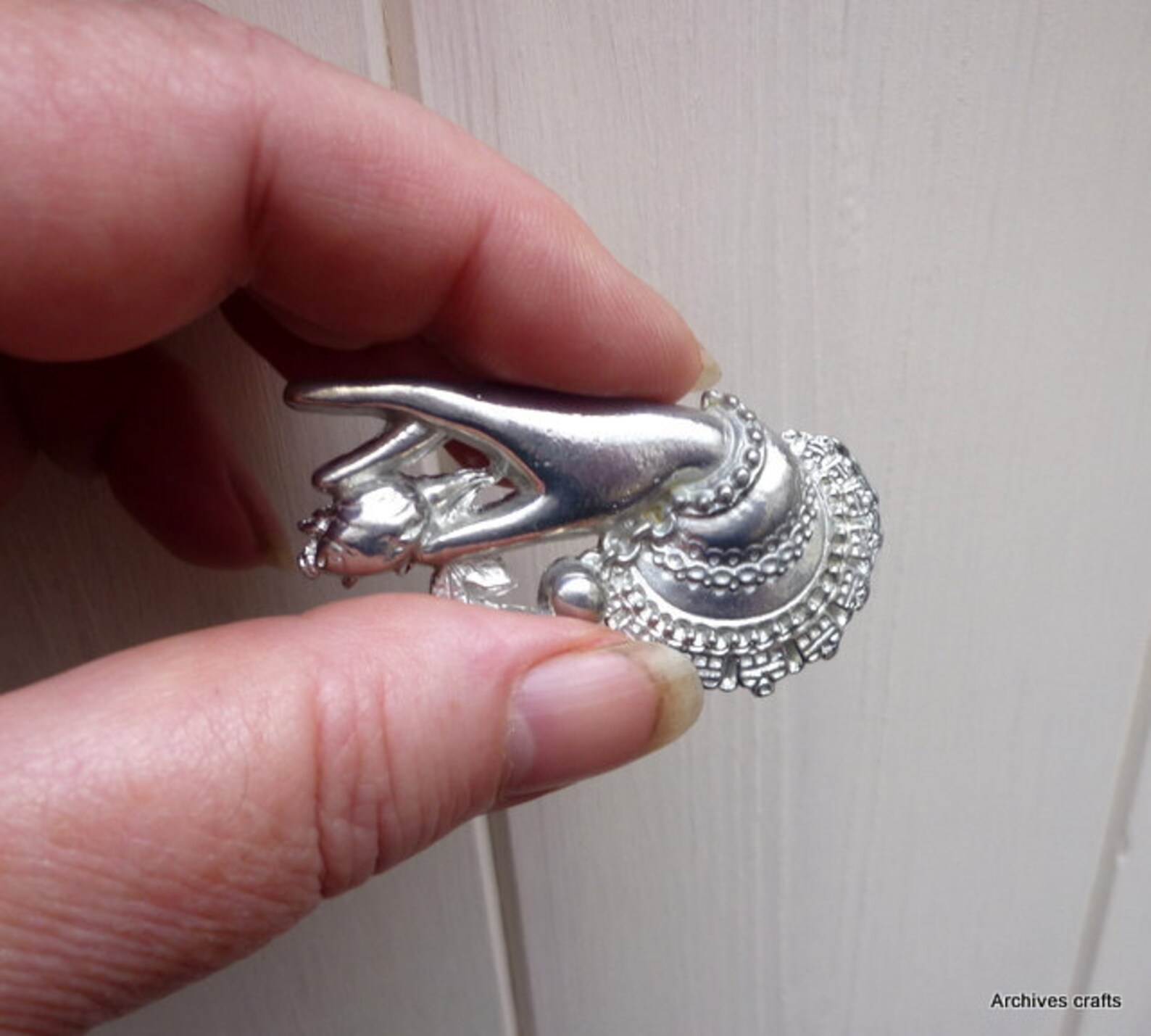 Victorian Hand Brooch - Etsy