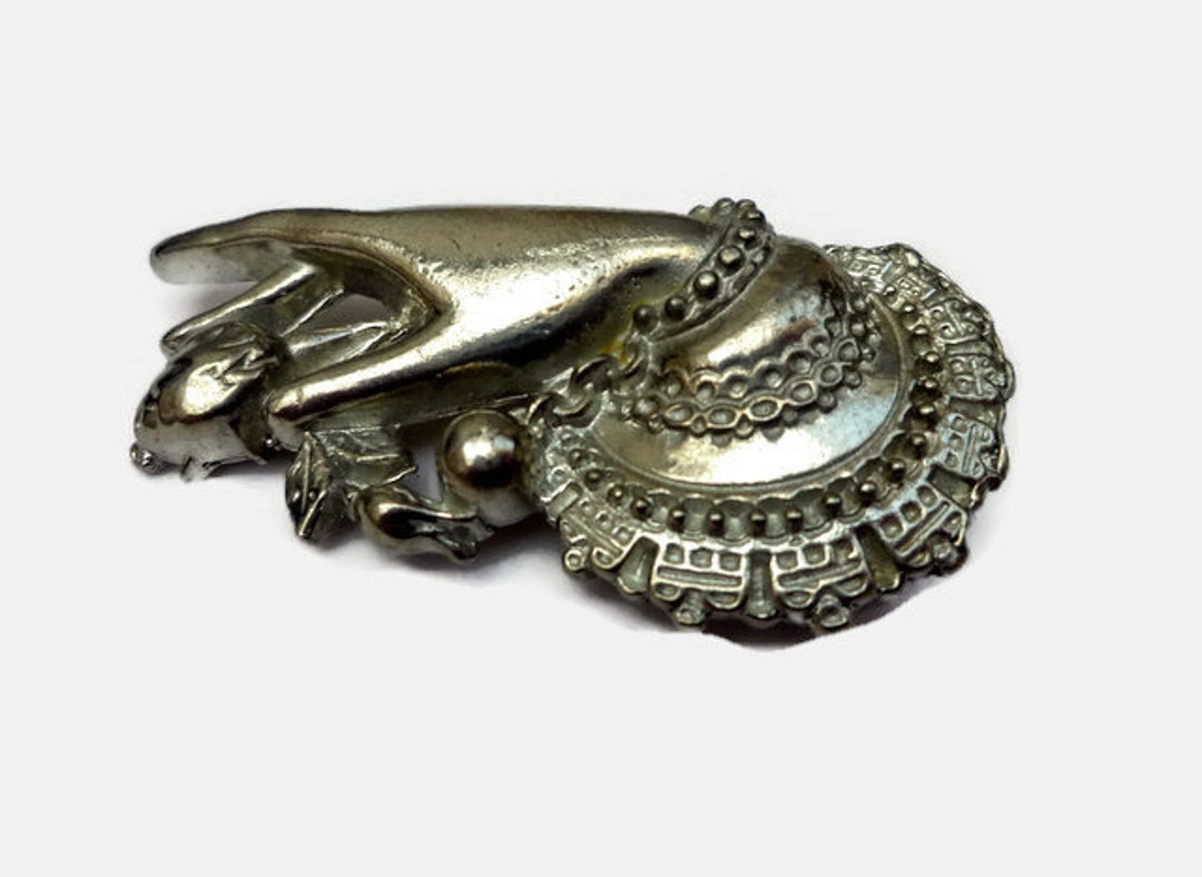 Victorian Hand Brooch - Etsy