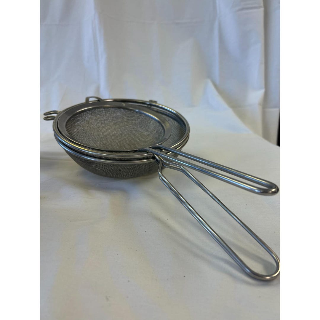 Set of 3 Stainless Steel Wire Mesh Strainers With Handles - Etsy