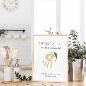 Fall Apple Handprint Craft Printable-cutest Apple in the Orchard ...