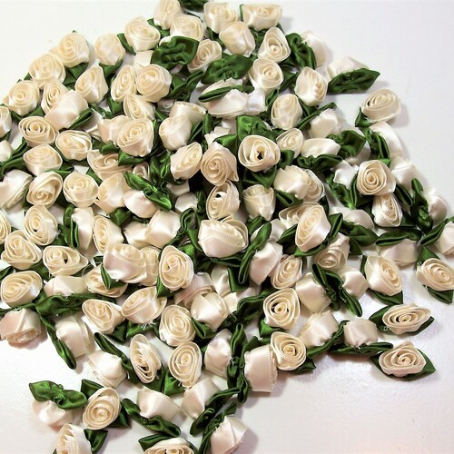 Red Roses Red Flower Appliques Offray Flat Ribbon Rose Satin - Etsy