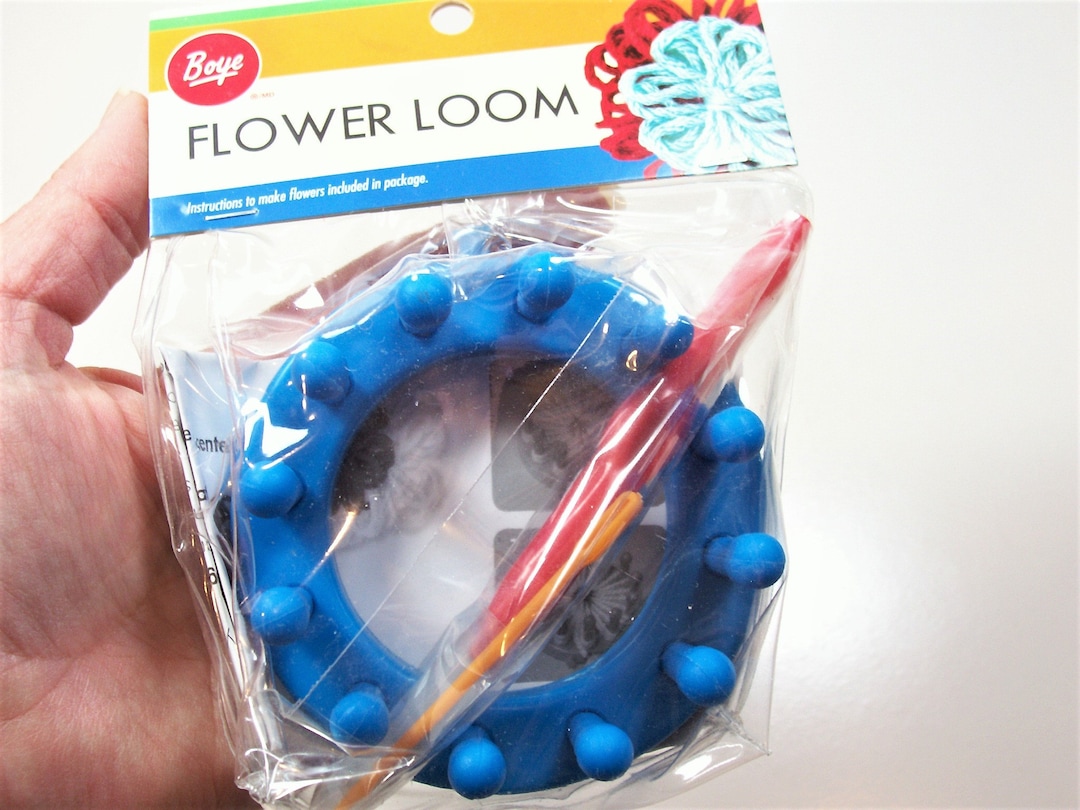Boye Flower Loom, 3 Piece Set, Yarn Loom, 1 Hook, 1 Needle ...