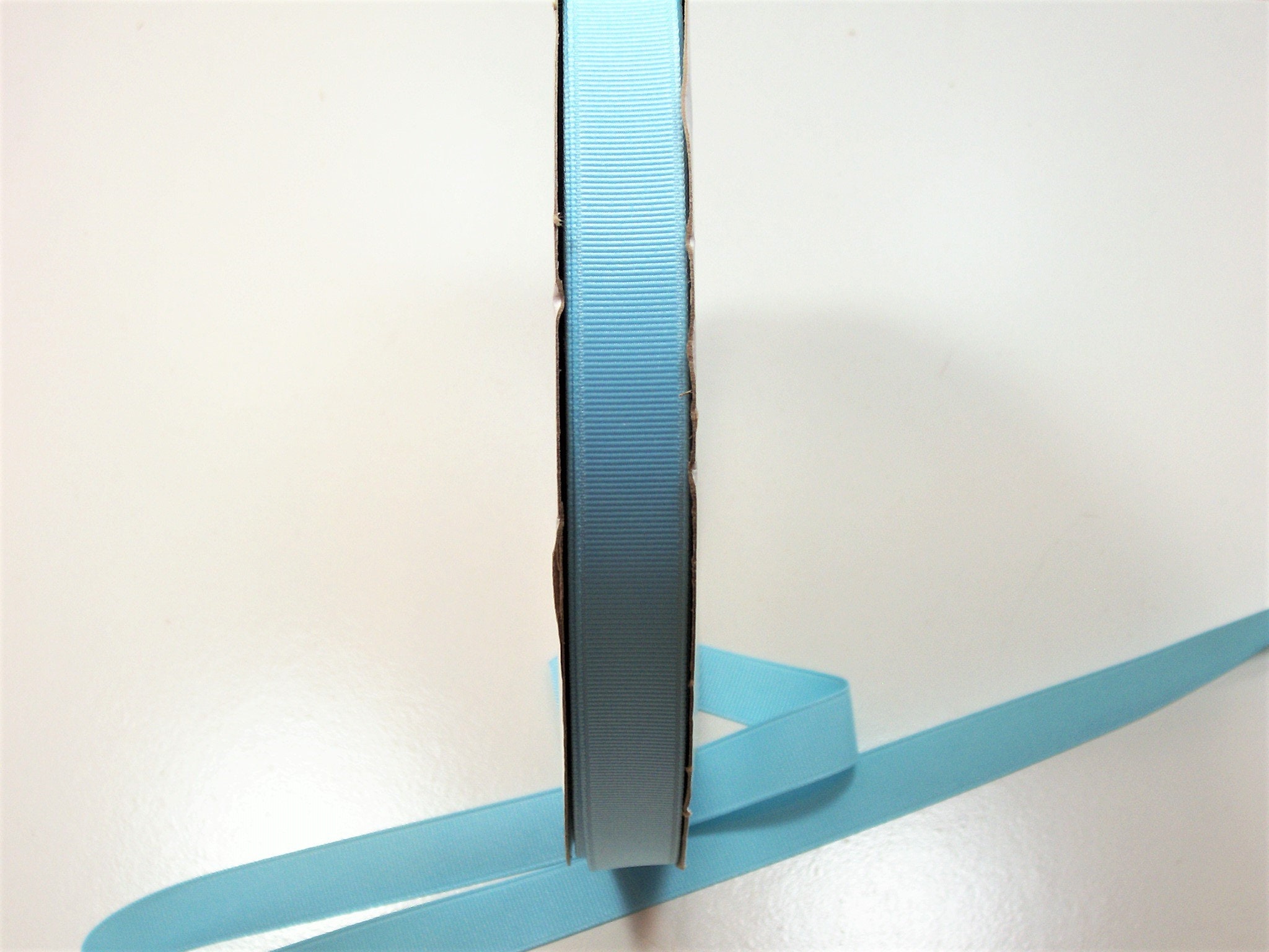 Schiff Ocean Blue Grosgrain Ribbon 5/8 inch wide x 5 yards Light Blue ...