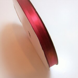 Red Ribbon Scarlet Red Single-face Satin Grosgrain Ribbon 5/8 Inch Wide ...