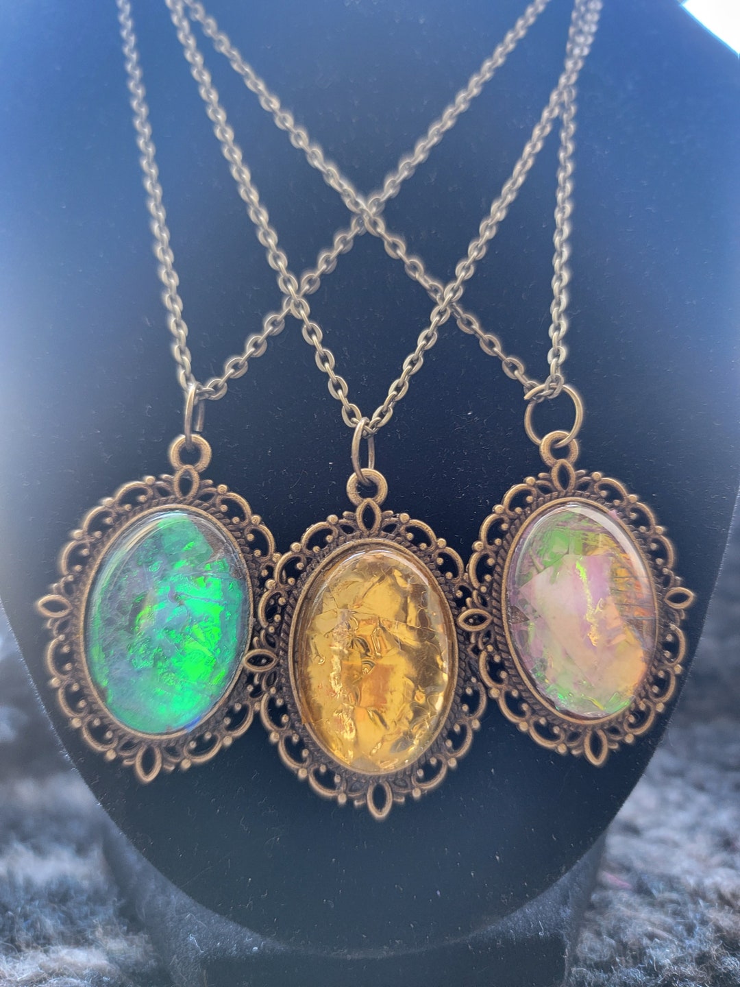 Necklace Vintage Oval Glass Shimmer - Etsy