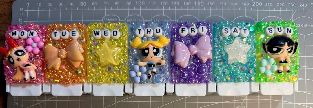 Kawaii Powerpuff Girls Pill Organizer Rainbow Weekly Pill Box Cute ...