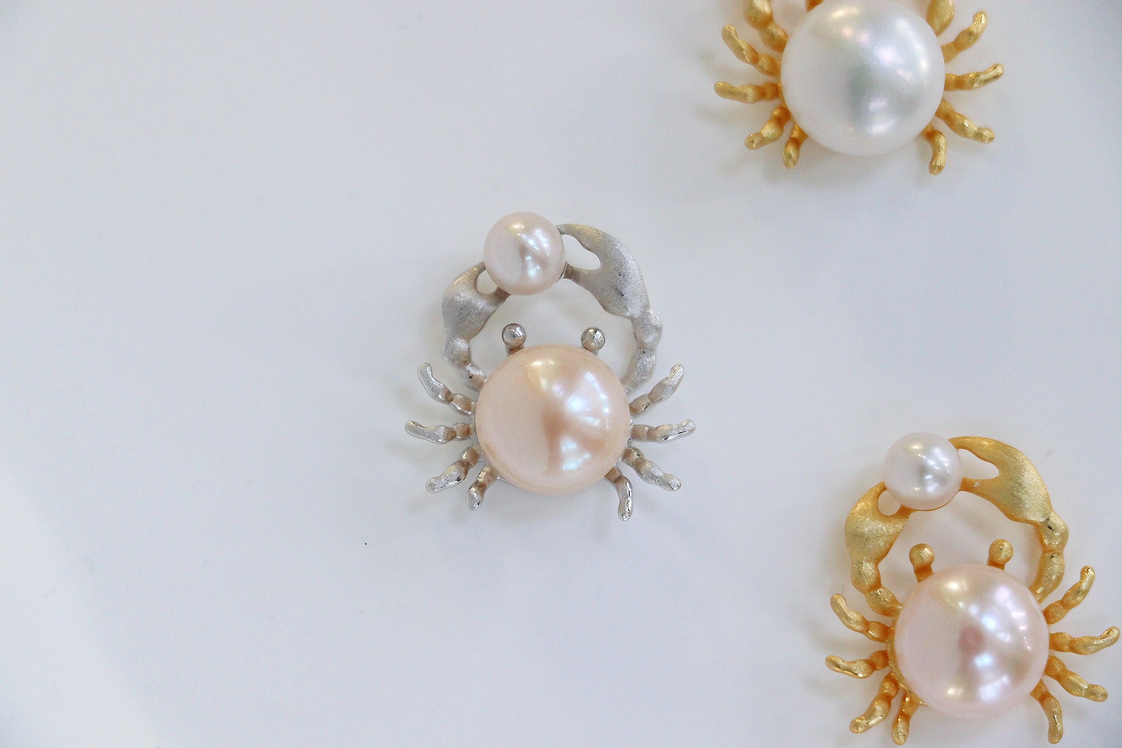 Handmade Crab Pearl Pendant Necklace, Natural Freshwater Pearl Charm ...