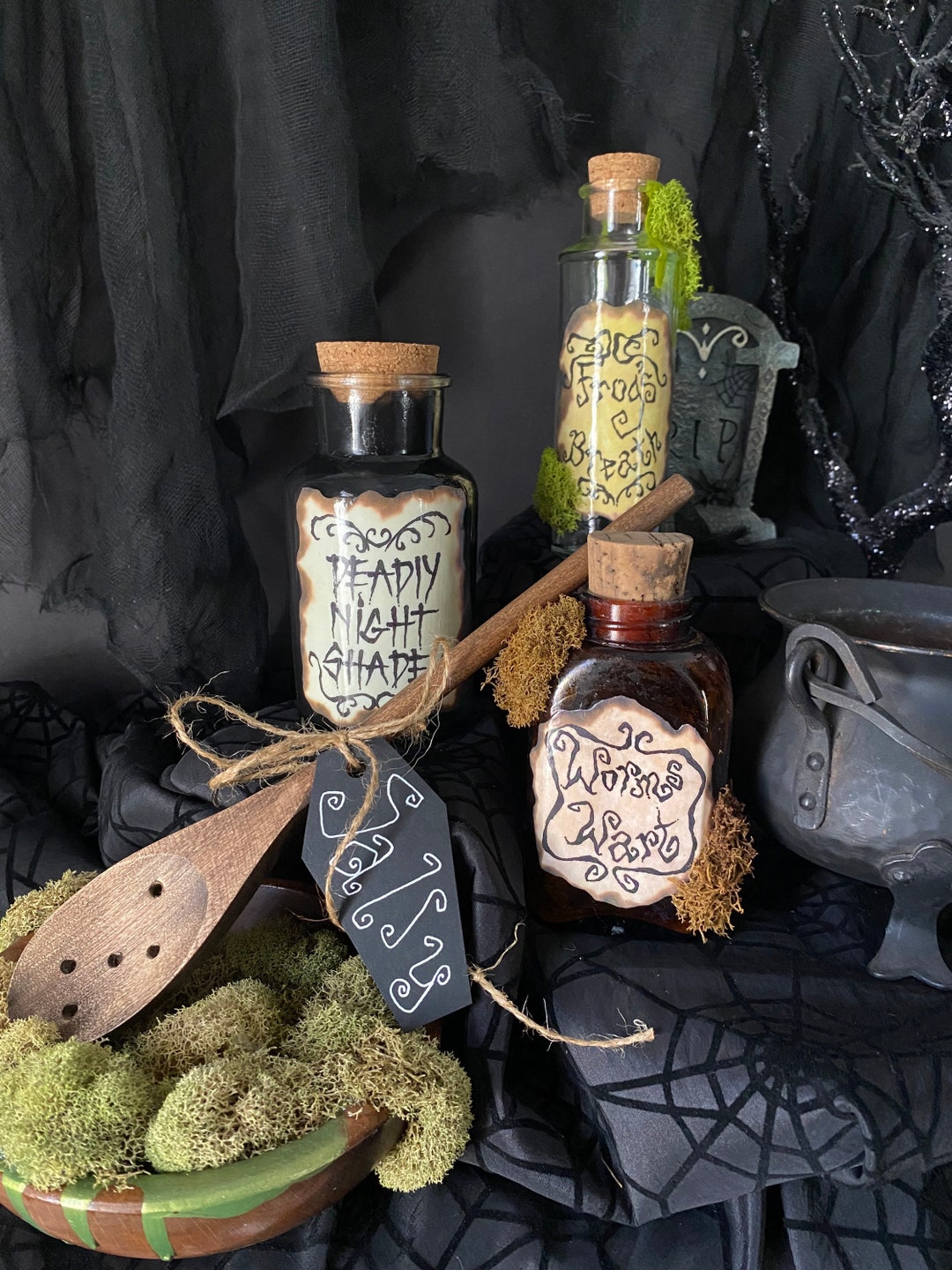 Nightmare Before Christmas Sally Potion Poison Bottles and Spoon Frogs ...