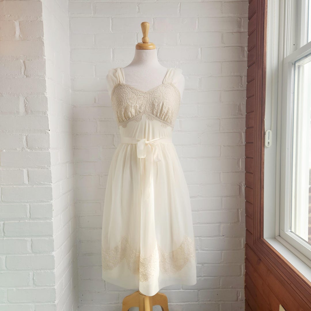 Vintage Lace Slip Nightgown Dress / Henson Kickernick Cream Wedding ...