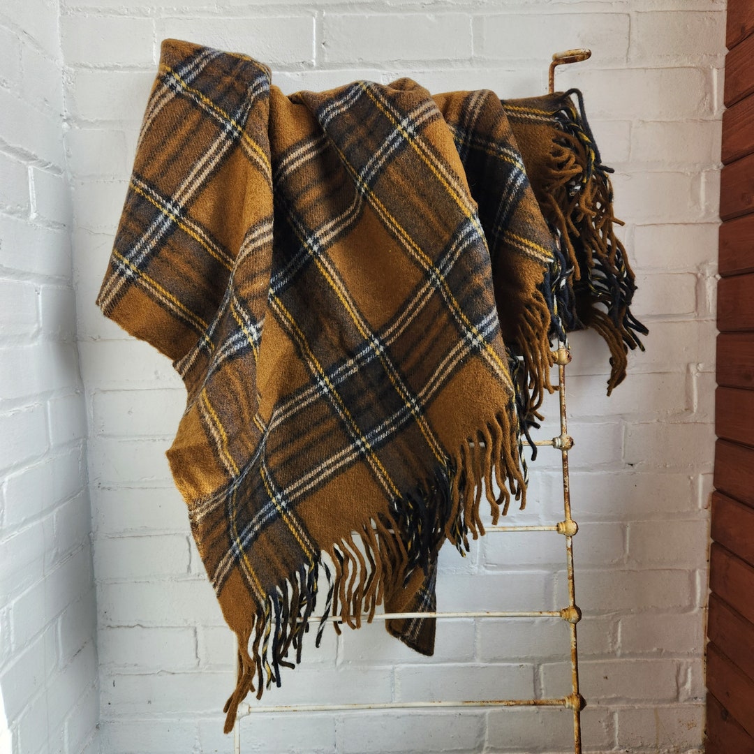 Vintage Pendleton Wool Blanket / Robe in a Bag Green Brown Blue Yellow ...