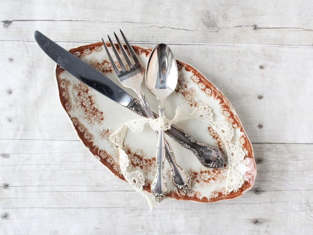 Vintage 31 Pieces Oneida Community Affection Silver Plate Flatware ...