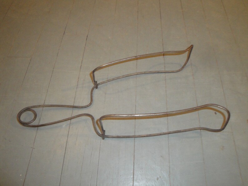 Old Primitive Vintage Antique Wire Pie Pan Lifter Grabber | Etsy