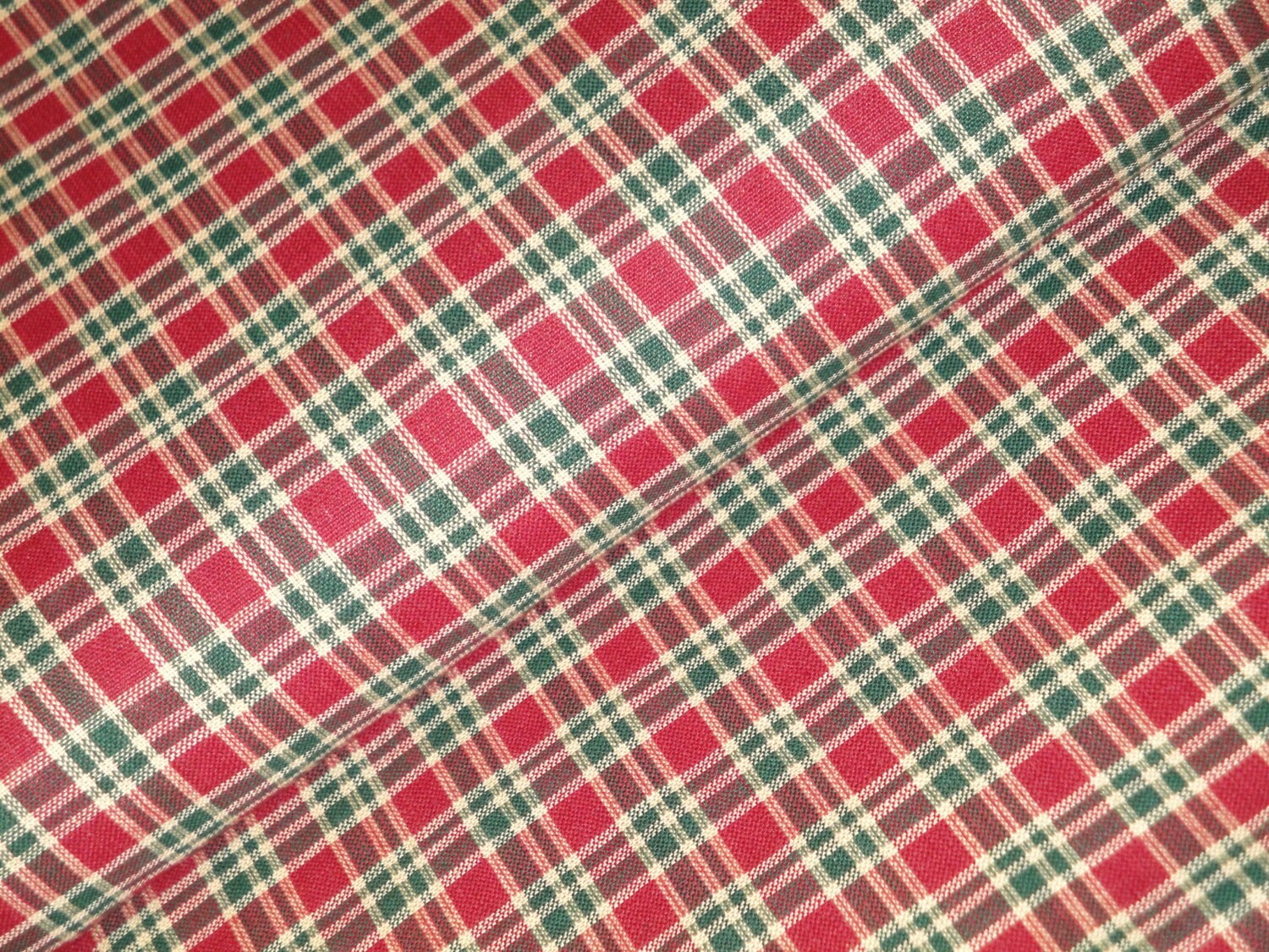 Holiday Plaid Fabric Fat Quarter | Cotton Rag Quilt Fabric | Christmas ...