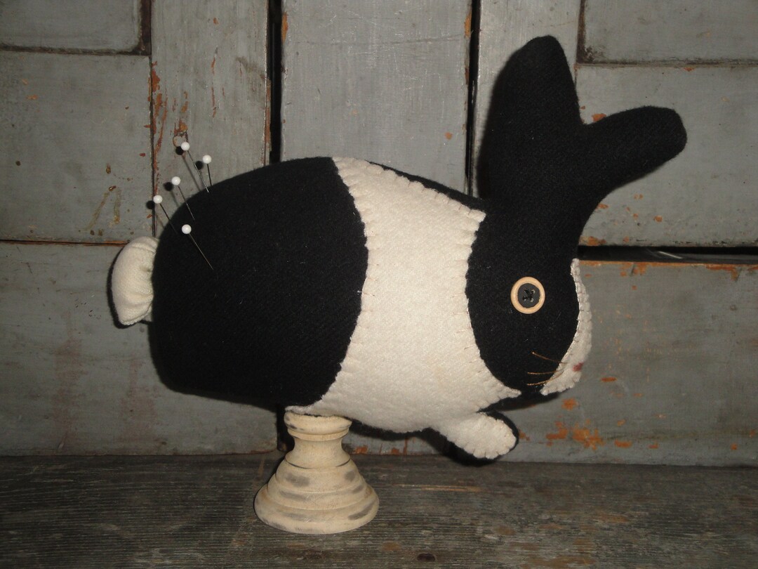 Wool Rabbit Pin Cushion Primitive Wool Applique Bunny Pin Keep Hand ...