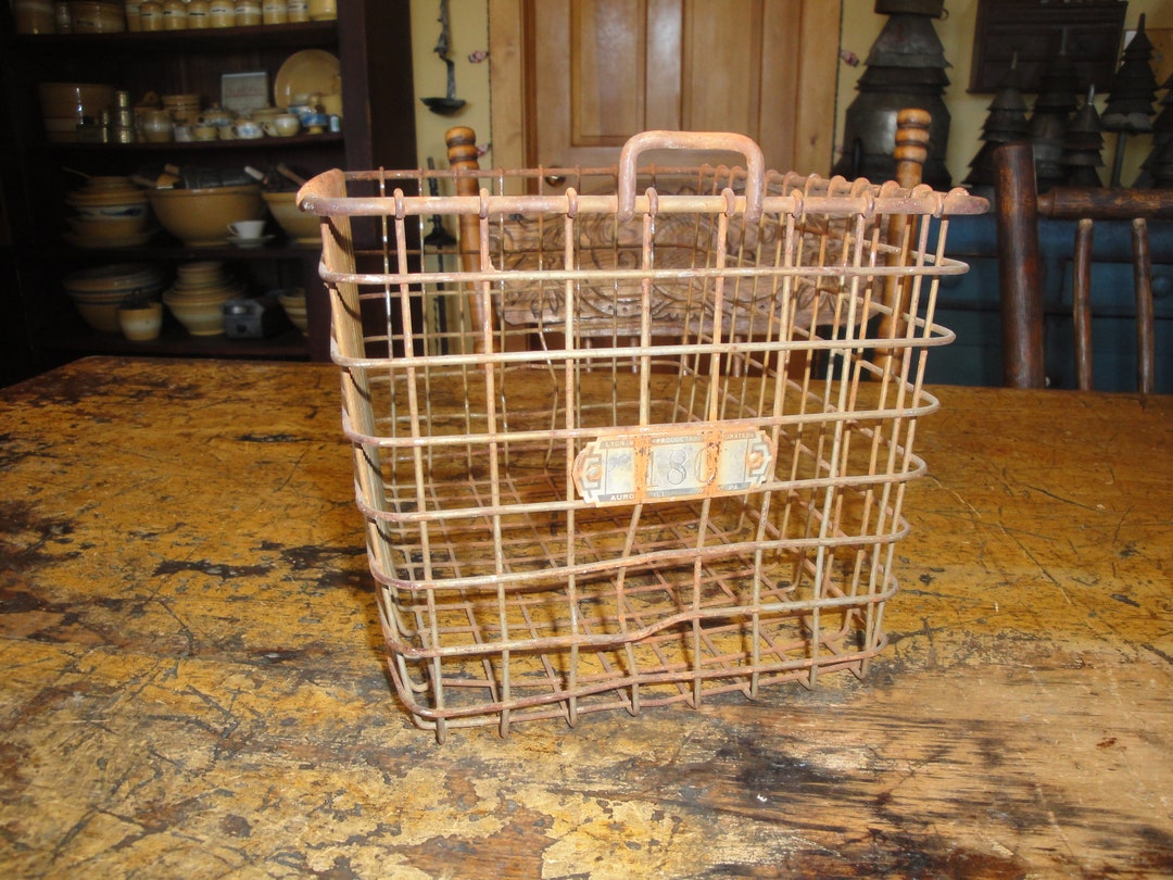 RUSTY Old Antique Vintage Wire Gym Basket | Lyon Metal Products Metal ...