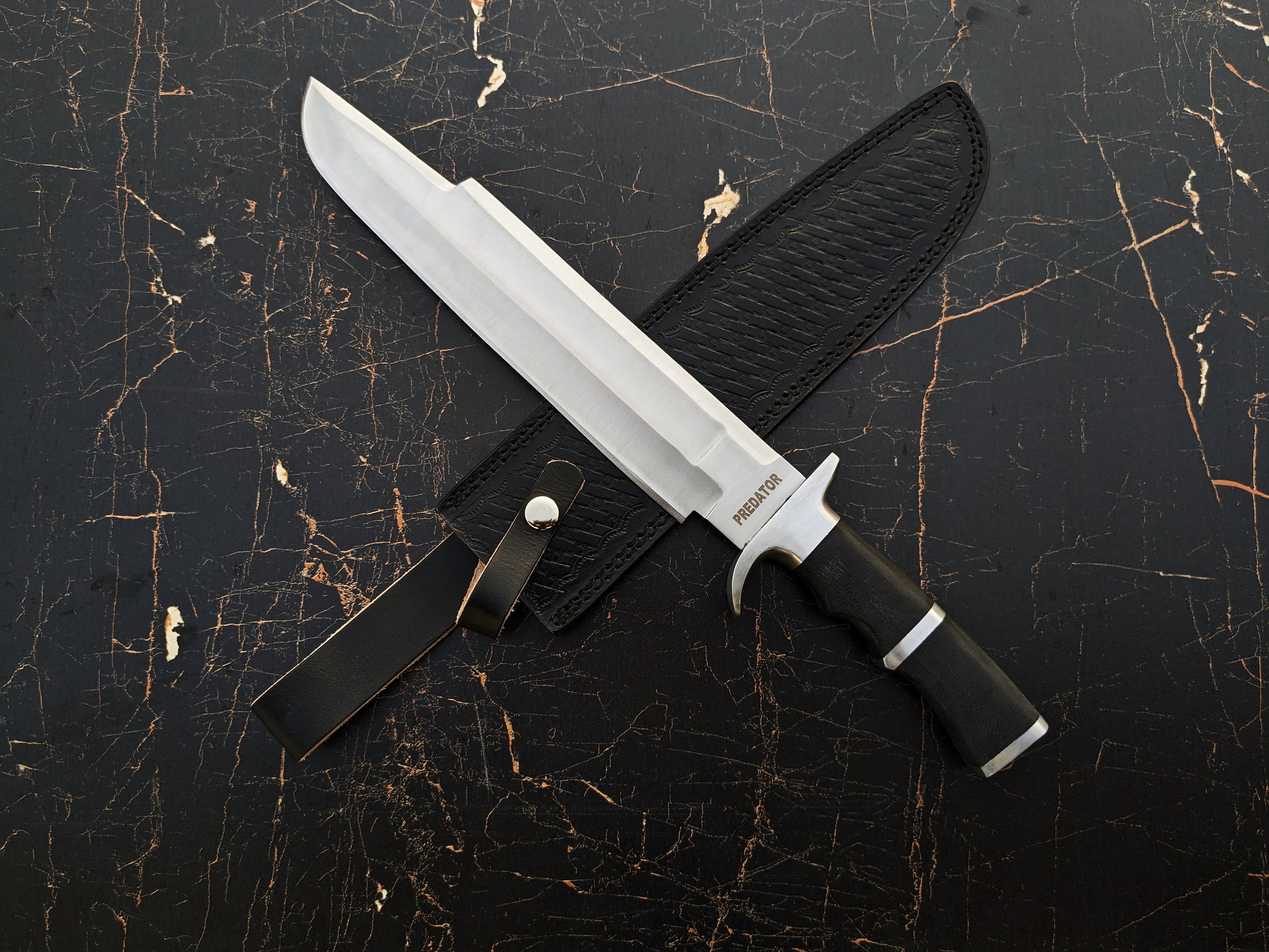 Predator Bowie Knife: Handmade Stainless Steel Predator Replica Machete ...