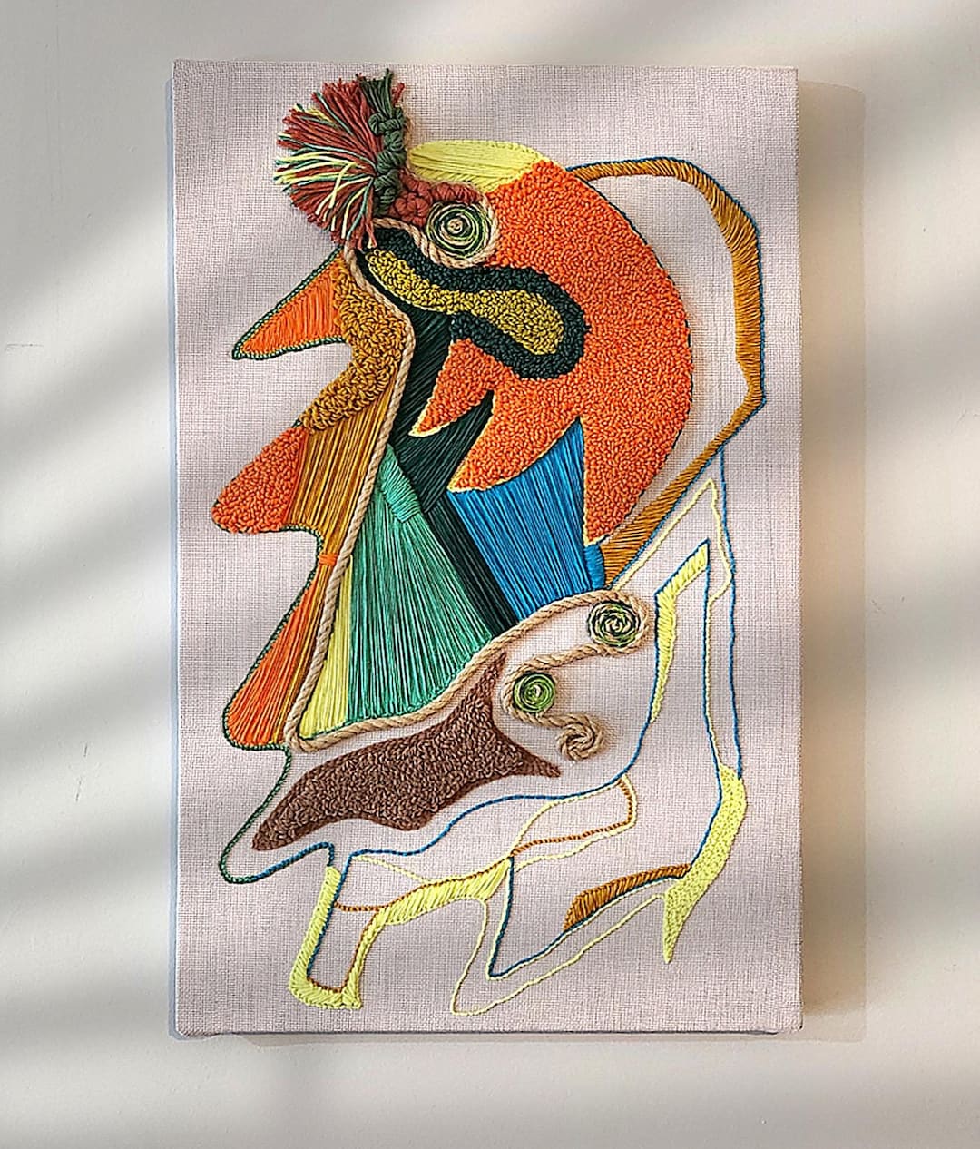 Handmade Thread Wall Decor, Textured 3D Wall Art, Yarn Wall Hanging ...