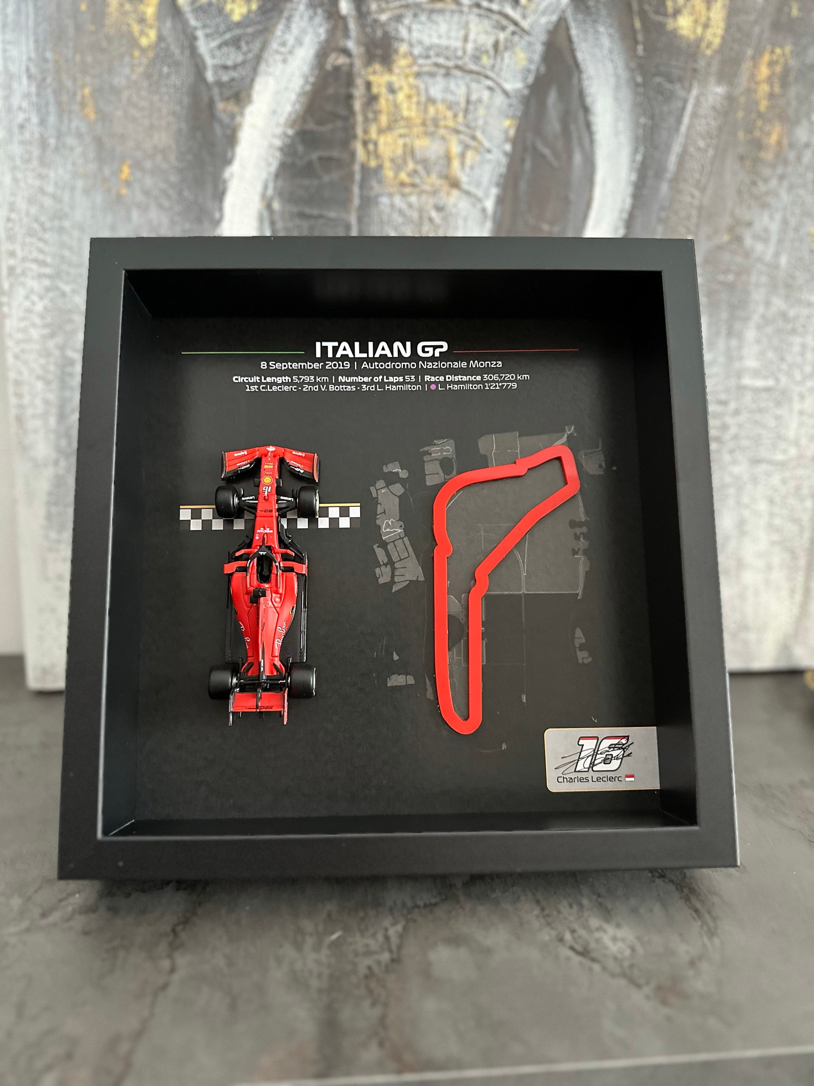F1 Frame With Car and Circuit in 3D in Plexiglass Italian GP F1 Wall ...
