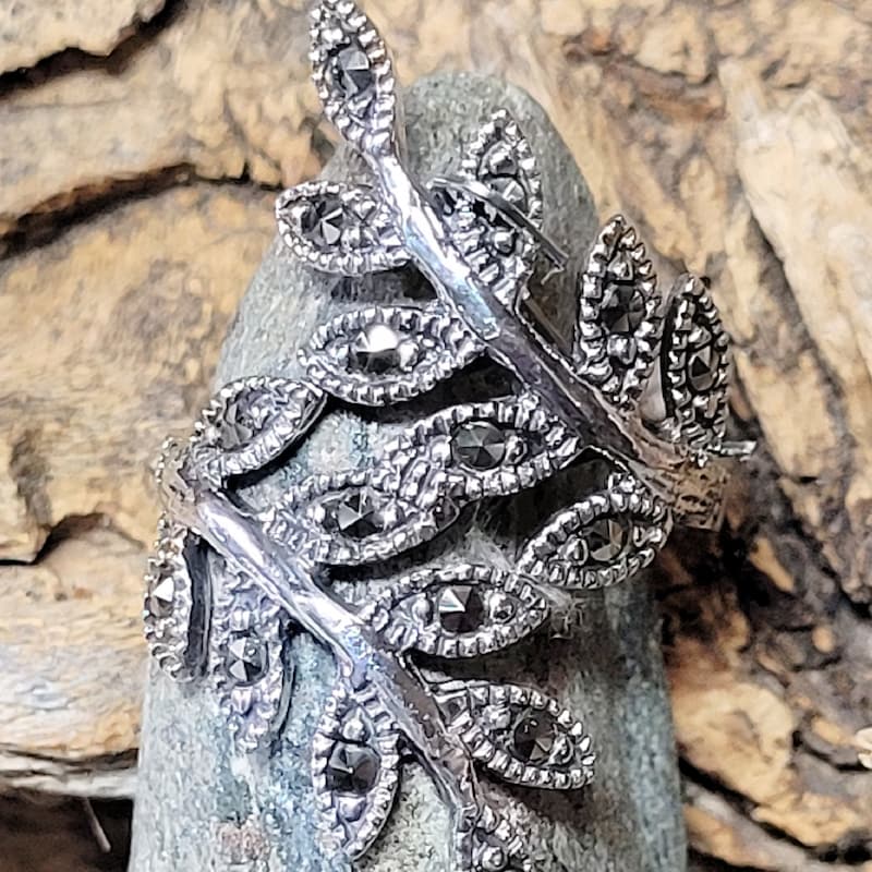 Leaf and Vine Ring - Etsy