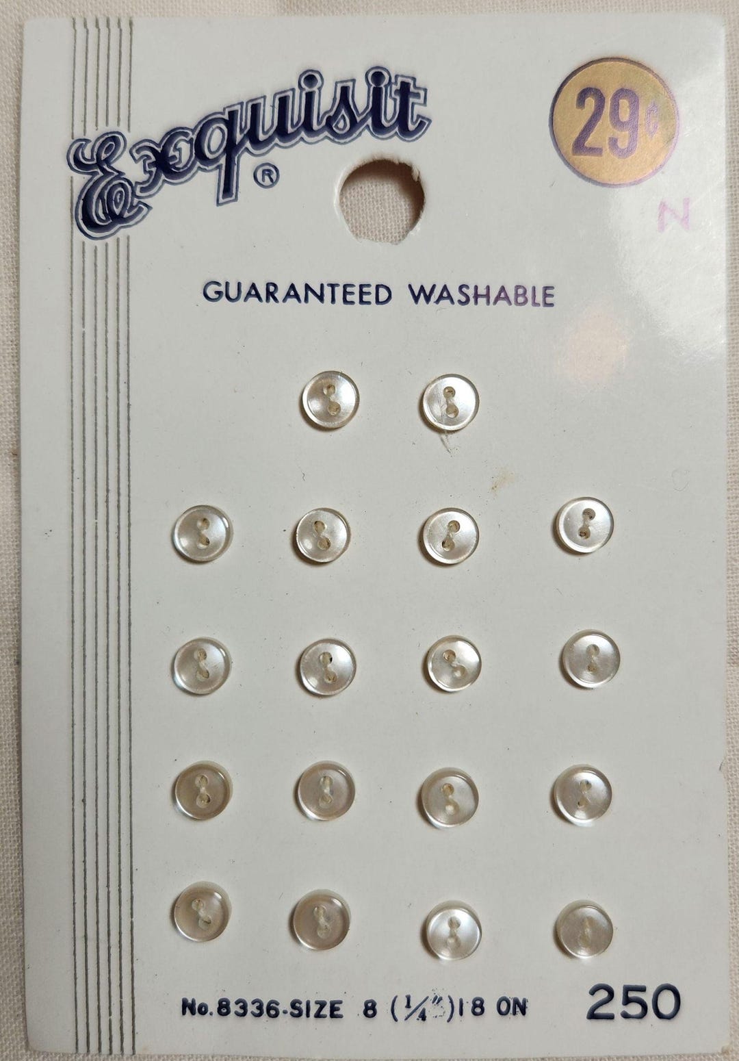 Exquisit Buttons White Size 8 - Etsy