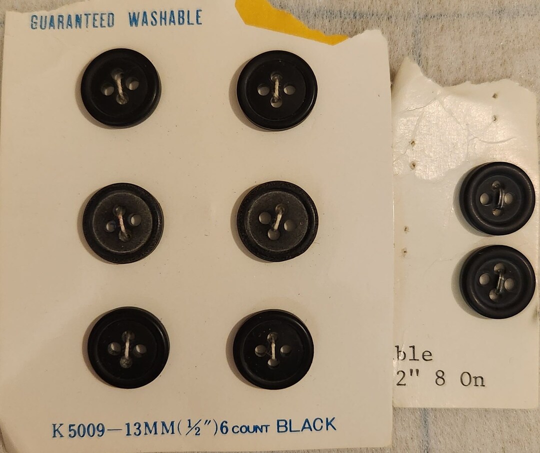Le Bouton Black Buttons - Etsy