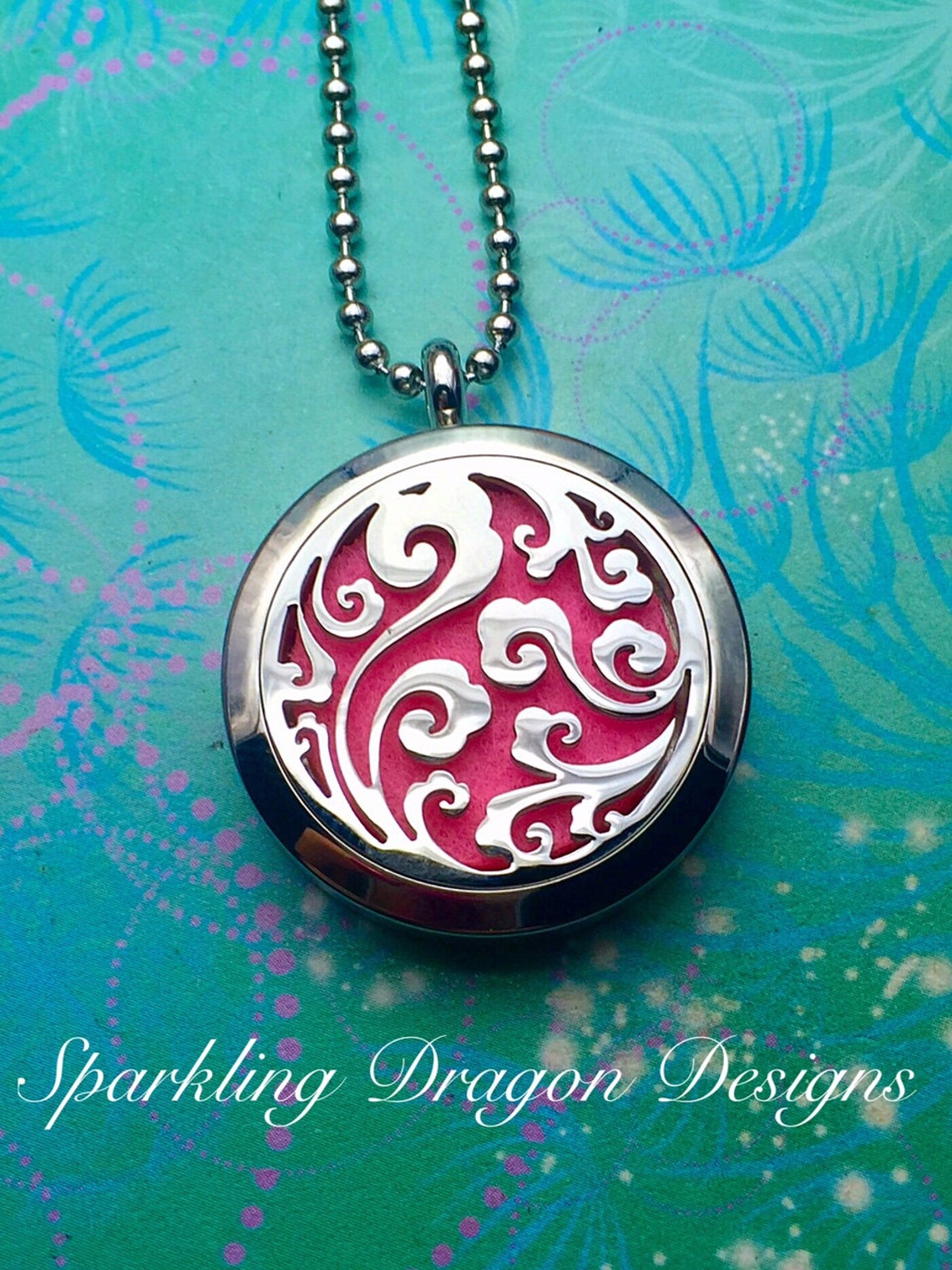 Aromatherapy Locket - Stainless Steel - Diffuser Necklace - Essential ...