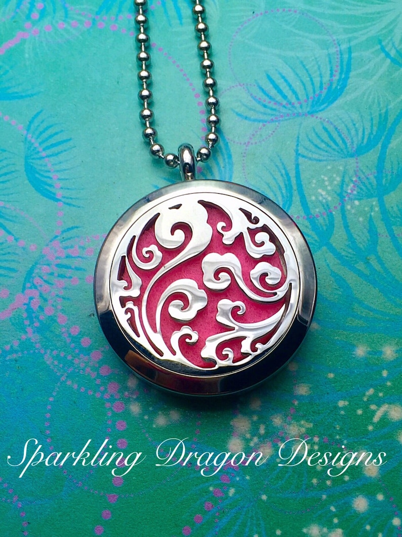 Aromatherapy Locket - Stainless Steel - Diffuser Necklace - Essential ...
